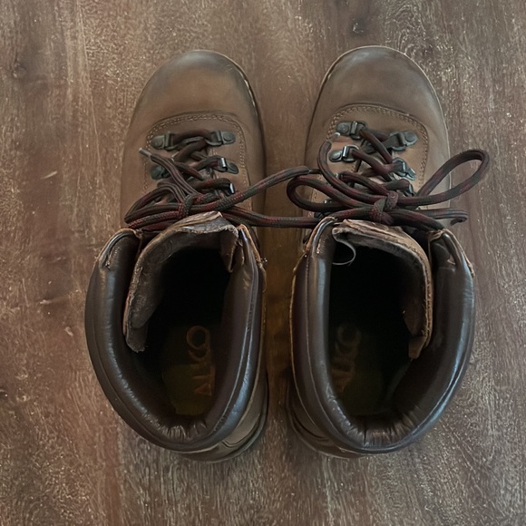 Vibram | Shoes | Ems Vibram Reg Mark Roccia Block Dark Brown Leather ...